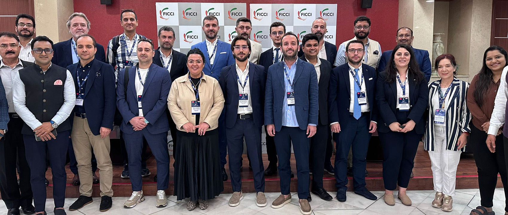 TİM - Türkiye İhracatçılar Meclisi - Türk Firmaları Hindistan'da E ...